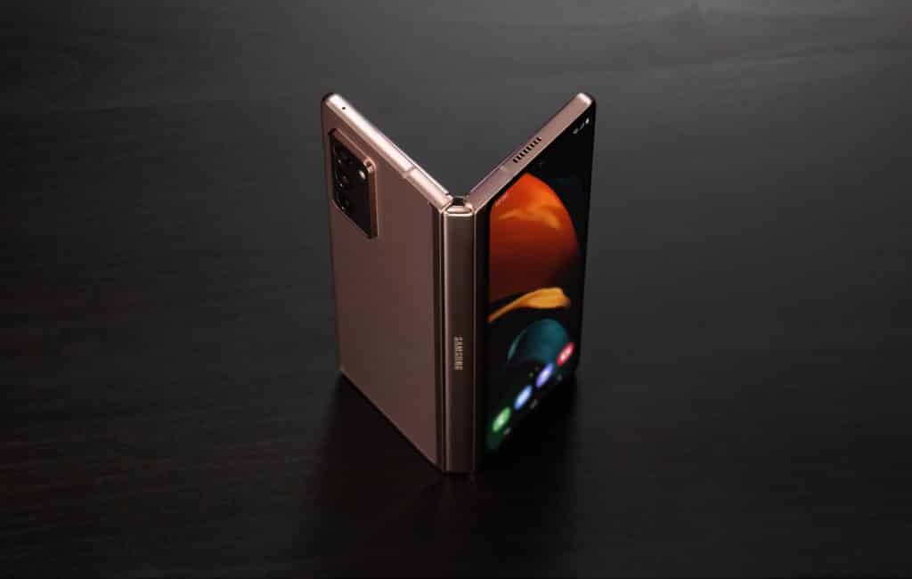 Samsung Display Teases Slidable And Rollable Displays